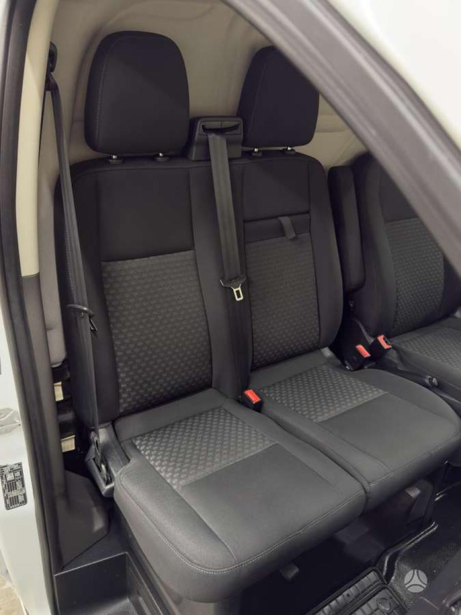 Balts Ford Transit Custom 2019 Marijampole, ar dzinēja tilpumu 2.00 L un nobraukumu 191 tūkst. km par 11900 €, foto 9 vietnē AUTOMOTO.COM.LV