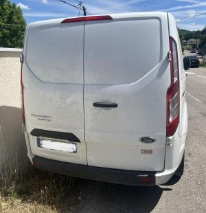 Balts Ford Transit Custom 2019 Tauragė, ar dzinēja tilpumu 2.00 L un nobraukumu 265 tūkst. km par 4990 €, foto 6 vietnē AUTOMOTO.COM.LV