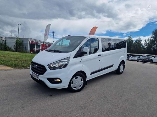 White Ford Transit Custom 2019 in Kaunas, with an engine capacity of 2.00 L and mileage of 203 thousand km for 15990 €, photo 1 on AUTOMOTO.COM.LV