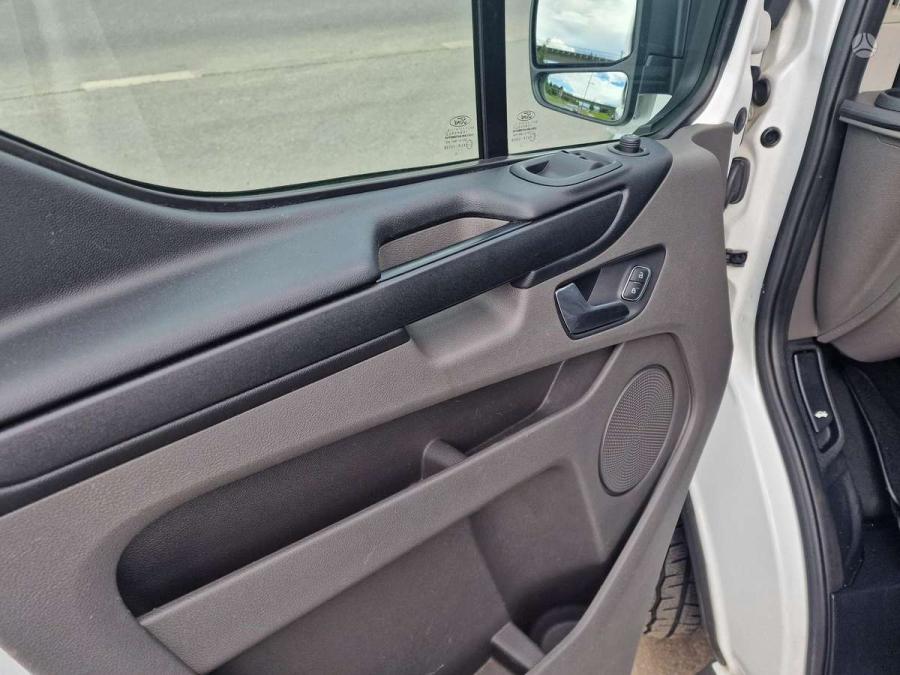 Balts Ford Transit Custom 2019 Kauņa, ar dzinēja tilpumu 2.00 L un nobraukumu 203 tūkst. km par 15990 €, foto 15 vietnē AUTOMOTO.COM.LV