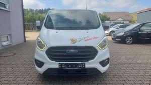 White Ford Transit Custom 2019 in Panevezys, with an engine capacity of 2.00 L and mileage of 180 thousand km for 6500 €, photo  on AUTOMOTO.COM.LV
