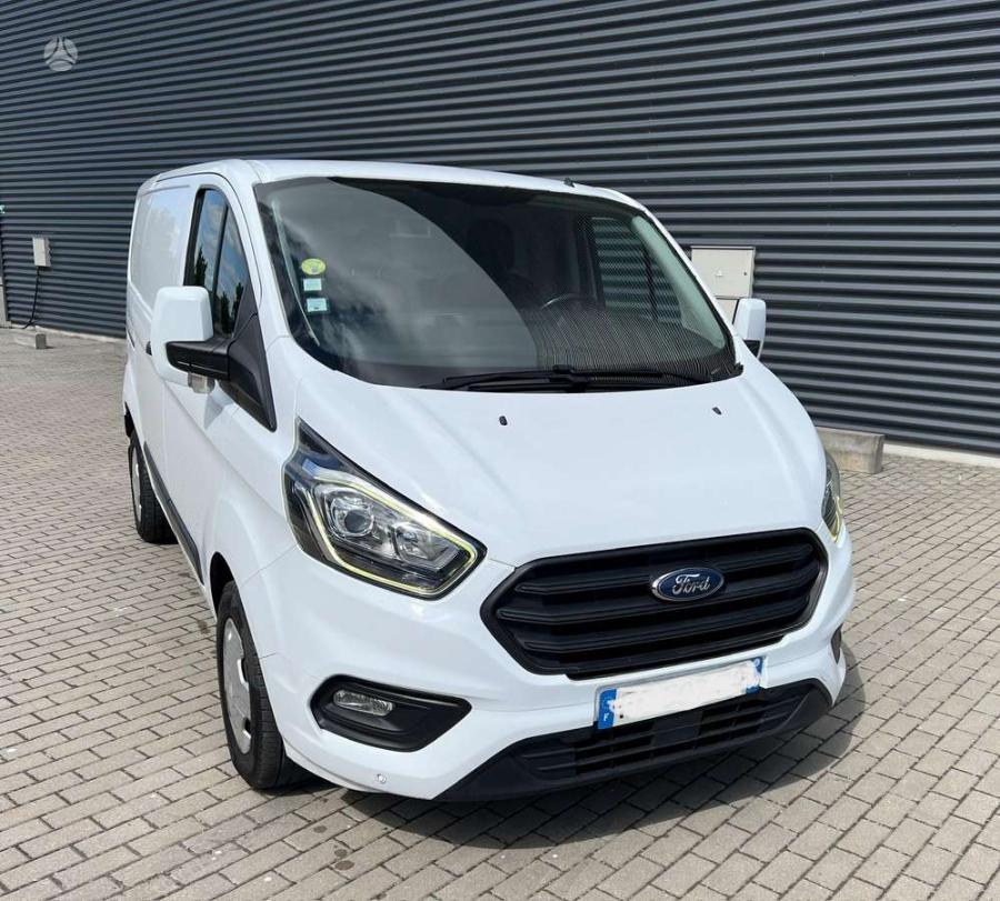 Balts Ford Transit Custom 2019 Tauragė, ar dzinēja tilpumu 2.00 L un nobraukumu 270 tūkst. km par 8500 €, foto 1 vietnē AUTOMOTO.COM.LV