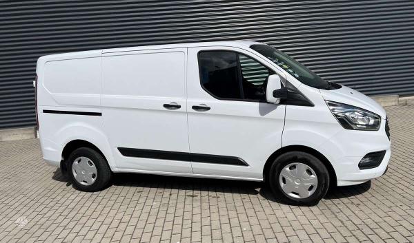 Balts Ford Transit Custom 2019 Tauragė, ar dzinēja tilpumu 2.00 L un nobraukumu 270 tūkst. km par 8500 €, foto 3 vietnē AUTOMOTO.COM.LV