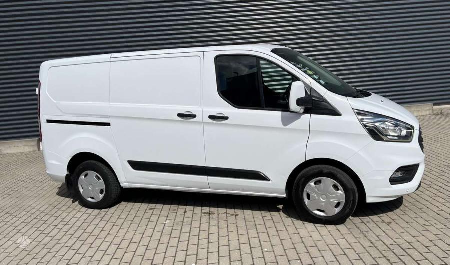 Balts Ford Transit Custom 2019 Tauragė, ar dzinēja tilpumu 2.00 L un nobraukumu 270 tūkst. km par 8500 €, foto 4 vietnē AUTOMOTO.COM.LV
