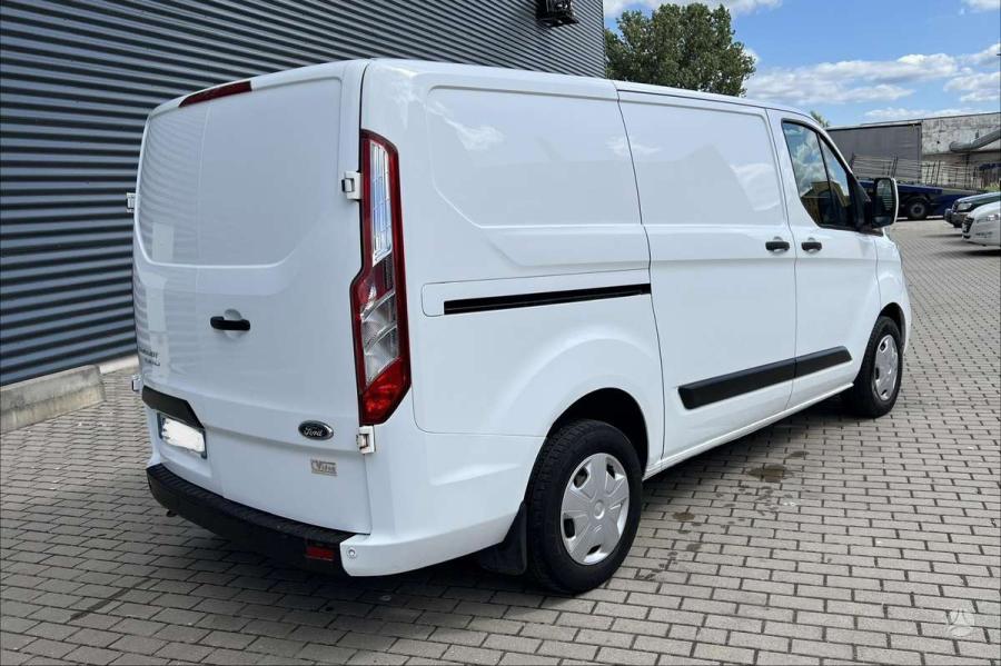 Balts Ford Transit Custom 2019 Tauragė, ar dzinēja tilpumu 2.00 L un nobraukumu 270 tūkst. km par 8500 €, foto 9 vietnē AUTOMOTO.COM.LV