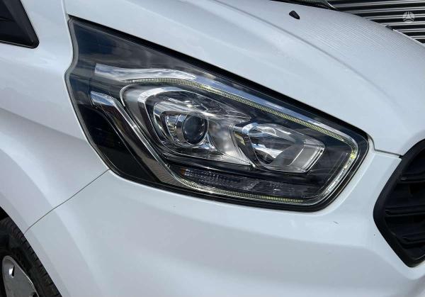 Balts Ford Transit Custom 2019 Tauragė, ar dzinēja tilpumu 2.00 L un nobraukumu 270 tūkst. km par 8500 €, foto 9 vietnē AUTOMOTO.COM.LV