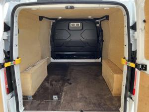 Balts Ford Transit Custom 2019 Tauragė, ar dzinēja tilpumu 2.00 L un nobraukumu 270 tūkst. km par 8500 €, foto 17 vietnē AUTOMOTO.COM.LV