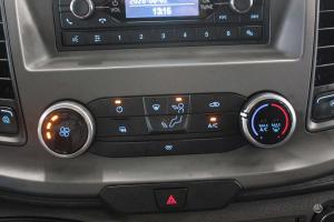 Balts Ford Transit Custom 2019 Kauņa, ar dzinēja tilpumu 2.00 L un nobraukumu 299 tūkst. km par 8900 €, foto 23 vietnē AUTOMOTO.COM.LV