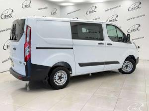 White Ford Transit Custom 2019 in Vilnius, with an engine capacity of 1.96 L and mileage of 144 thousand km for 11900 €, photo 4 on AUTOMOTO.COM.LV