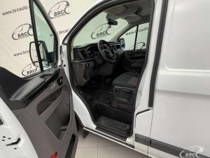 White Ford Transit Custom 2019 in Vilnius, with an engine capacity of 1.96 L and mileage of 144 thousand km for 11900 €, photo 7 on AUTOMOTO.COM.LV