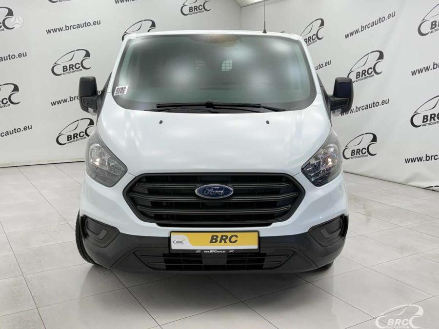 White Ford Transit Custom 2019 in Vilnius, with an engine capacity of 1.96 L and mileage of 144 thousand km for 11900 €, photo 16 on AUTOMOTO.COM.LV