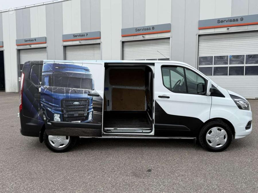 White Ford Transit Custom 2019 in Kaunas, with an engine capacity of 2.00 L and mileage of 344 thousand km for 8000 €, photo 9 on AUTOMOTO.COM.LV