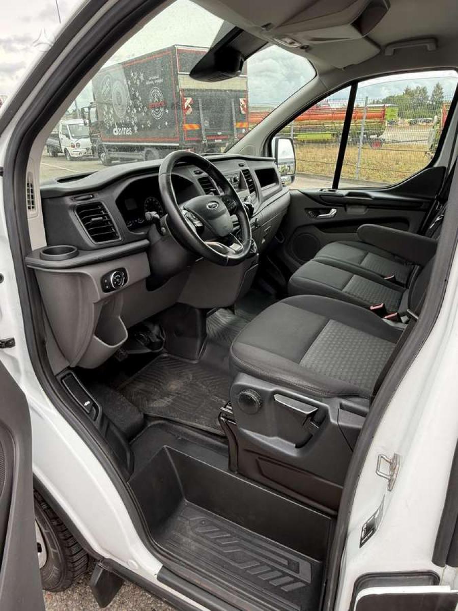 White Ford Transit Custom 2019 in Kaunas, with an engine capacity of 2.00 L and mileage of 344 thousand km for 8000 €, photo 14 on AUTOMOTO.COM.LV