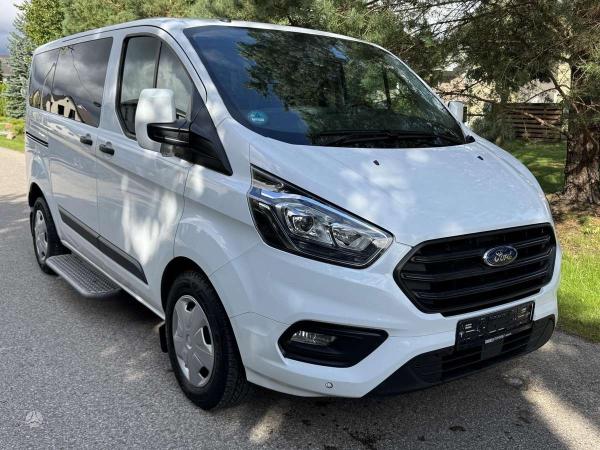 White Ford Transit Custom 2019 in Marijampole, with an engine capacity of 0.00 L and mileage of 143 thousand km for 14250 €, photo 1 on AUTOMOTO.COM.LV