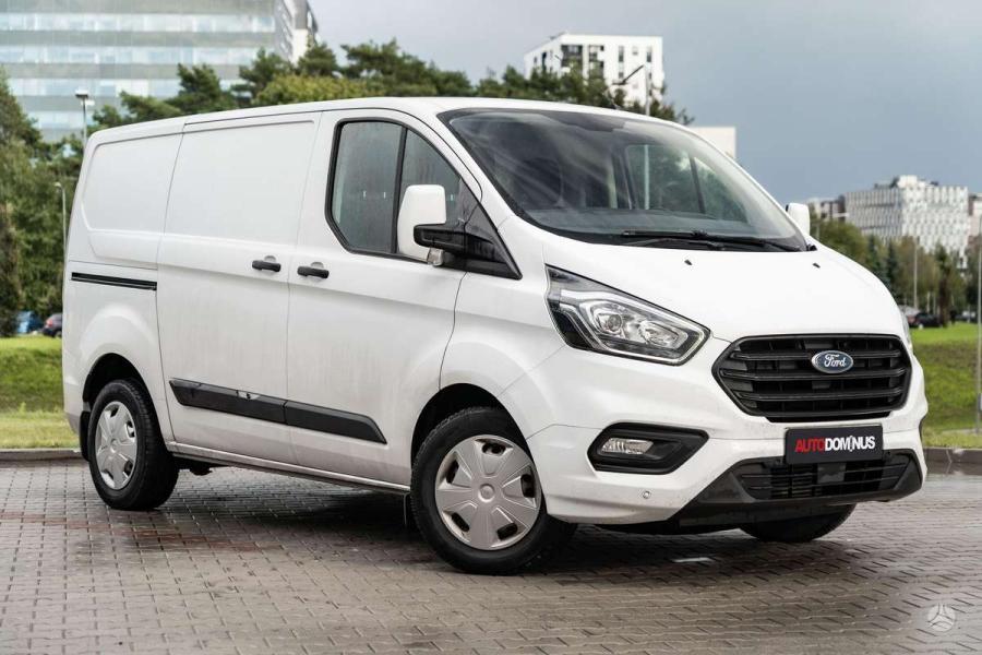 White Ford Transit Custom 2019 in Vilnius, with an engine capacity of 2.00 L and mileage of 220 thousand km for 10000 €, photo 1 on AUTOMOTO.COM.LV