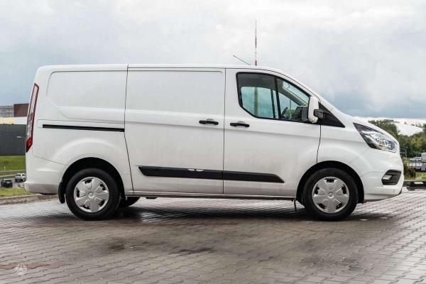 Balts Ford Transit Custom 2019 Viļņa, ar dzinēja tilpumu 2.00 L un nobraukumu 220 tūkst. km par 10000 €, foto 8 vietnē AUTOMOTO.COM.LV