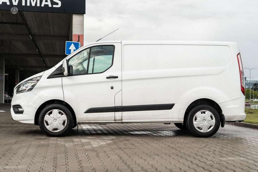 White Ford Transit Custom 2019 in Vilnius, with an engine capacity of 2.00 L and mileage of 220 thousand km for 10000 €, photo 12 on AUTOMOTO.COM.LV