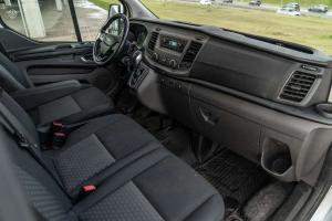 White Ford Transit Custom 2019 in Vilnius, with an engine capacity of 2.00 L and mileage of 220 thousand km for 10000 €, photo 30 on AUTOMOTO.COM.LV