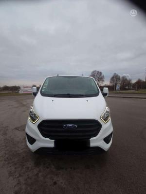 White Ford Transit Custom 2020 in Taurage, with an engine capacity of 2.00 L and mileage of 210 thousand km for 10648 €, photo 3 on AUTOMOTO.COM.LV