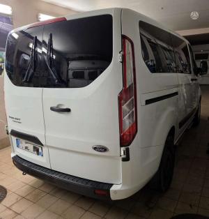 White Ford Transit Custom 2020 in Taurage, with an engine capacity of 2.00 L and mileage of 214 thousand km for 10600 €, photo 5 on AUTOMOTO.COM.LV