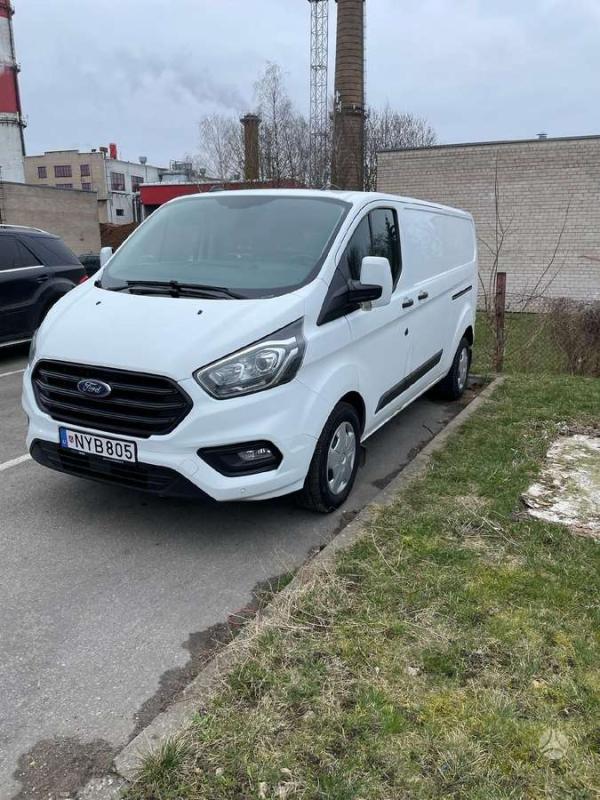 Balts Ford Transit Custom 2020 Klaipėda, ar dzinēja tilpumu 2.00 L un nobraukumu 142 tūkst. km par 17200 €, foto 1 vietnē AUTOMOTO.COM.LV