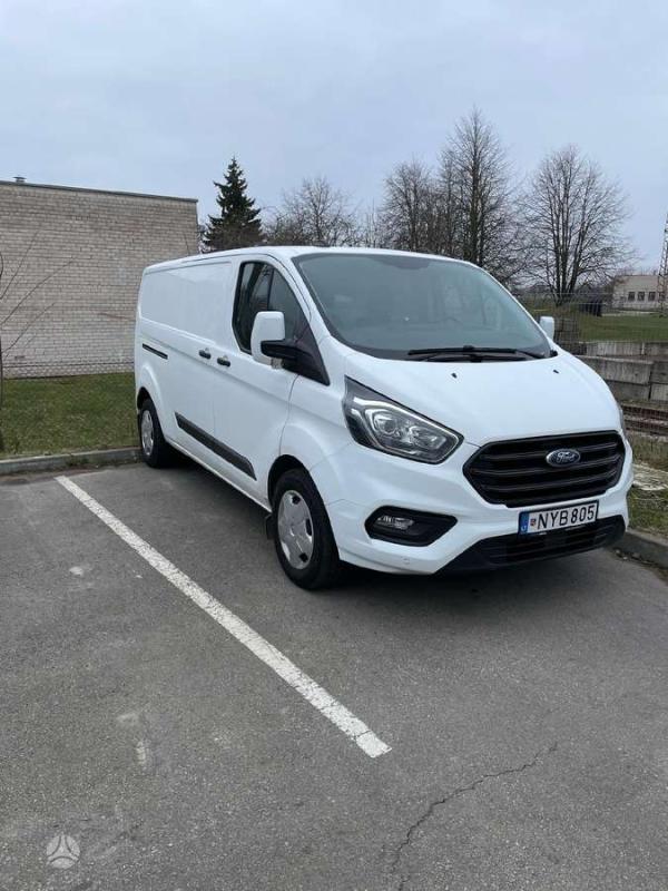 Balts Ford Transit Custom 2020 Klaipėda, ar dzinēja tilpumu 2.00 L un nobraukumu 142 tūkst. km par 17200 €, foto 3 vietnē AUTOMOTO.COM.LV