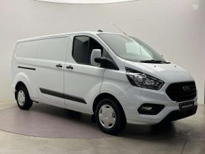 White Ford Transit Custom 2020 in Panevezys, with an engine capacity of 2.00 L and mileage of 142 thousand km for 11990 €, photo 3 on AUTOMOTO.COM.LV