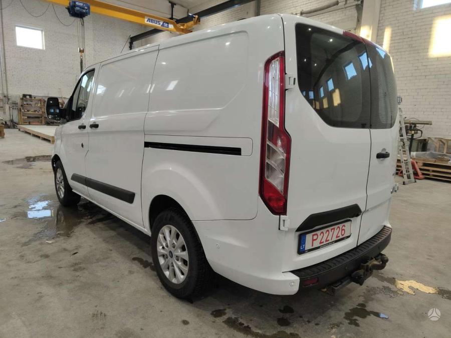 Balts Ford Transit Custom 2020 Klaipėda, ar dzinēja tilpumu 2.00 L un nobraukumu 226 tūkst. km par 9400 €, foto 6 vietnē AUTOMOTO.COM.LV
