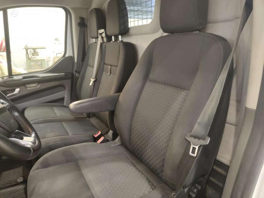 Balts Ford Transit Custom 2020 Klaipėda, ar dzinēja tilpumu 2.00 L un nobraukumu 226 tūkst. km par 9400 €, foto 12 vietnē AUTOMOTO.COM.LV
