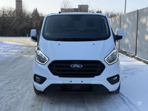White Ford Transit Custom 2020 in Vilkaviskis, with an engine capacity of 2.00 L and mileage of 59 thousand km for 13673 €, photo 7 on AUTOMOTO.COM.LV