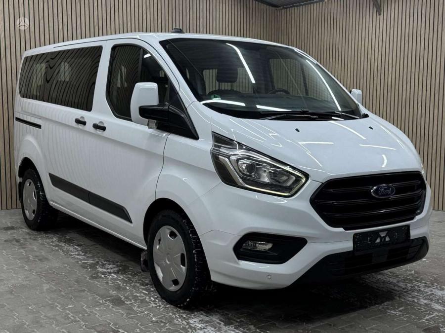 Balts Ford Transit Custom 2020 Marijampole, ar dzinēja tilpumu 2.00 L un nobraukumu 221 tūkst. km par 15300 €, foto 1 vietnē AUTOMOTO.COM.LV