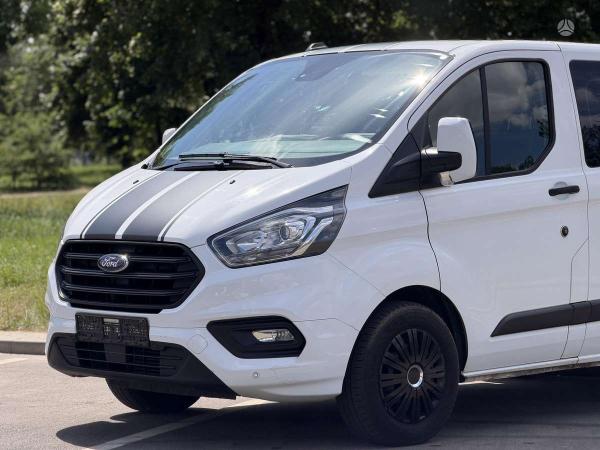 White Ford Transit Custom 2020 in Kaunas, with an engine capacity of 2.00 L and mileage of 190 thousand km for 14900 €, photo 4 on AUTOMOTO.COM.LV