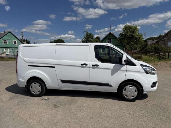 White Ford Transit Custom 2020 in Skaudvile, with an engine capacity of 2.00 L and mileage of 186 thousand km for 11900 €, photo 4 on AUTOMOTO.COM.LV