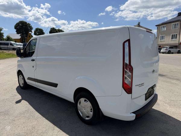 White Ford Transit Custom 2020 in Skaudvile, with an engine capacity of 2.00 L and mileage of 186 thousand km for 11900 €, photo 7 on AUTOMOTO.COM.LV
