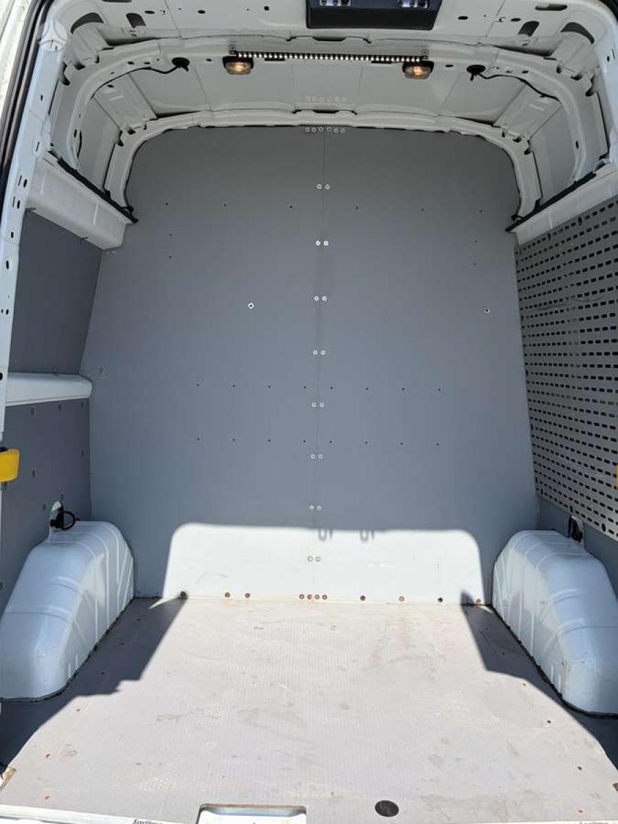 Balts Ford Transit Custom 2020 Viļņa, ar dzinēja tilpumu 2.00 L un nobraukumu 109 tūkst. km par 14900 €, foto 13 vietnē AUTOMOTO.COM.LV