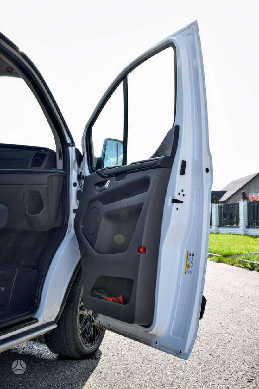 Balts Ford Transit Custom 2020 Šalčininkai, ar dzinēja tilpumu 2.00 L un nobraukumu 105 tūkst. km par 19000 €, foto 23 vietnē AUTOMOTO.COM.LV