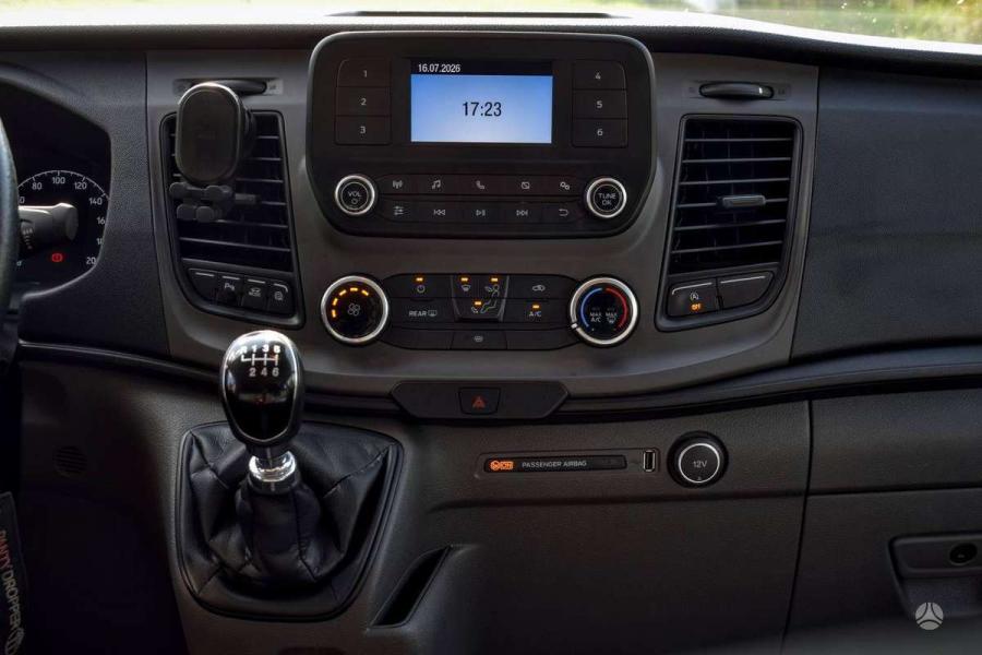 Balts Ford Transit Custom 2020 Šalčininkai, ar dzinēja tilpumu 2.00 L un nobraukumu 105 tūkst. km par 19000 €, foto 25 vietnē AUTOMOTO.COM.LV