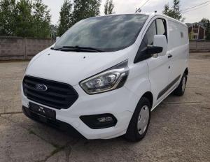 White Ford Transit Custom 2020 in Siauliai, with an engine capacity of 2.00 L and mileage of 306 thousand km for 8900 €, photo 4 on AUTOMOTO.COM.LV
