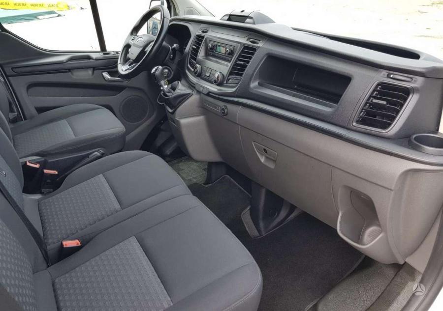 White Ford Transit Custom 2020 in Siauliai, with an engine capacity of 2.00 L and mileage of 306 thousand km for 8900 €, photo 8 on AUTOMOTO.COM.LV