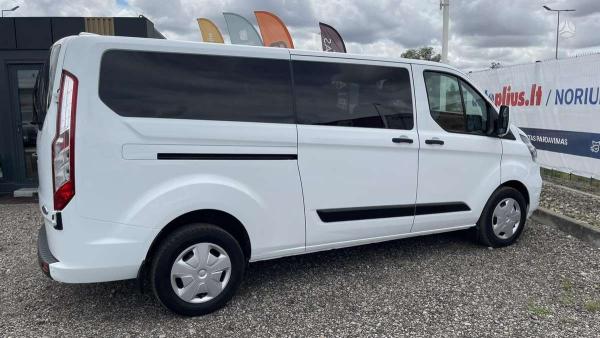 White Ford Transit Custom 2020 in Marijampole, with an engine capacity of 2.00 L and mileage of 222 thousand km for 15900 €, photo 8 on AUTOMOTO.COM.LV