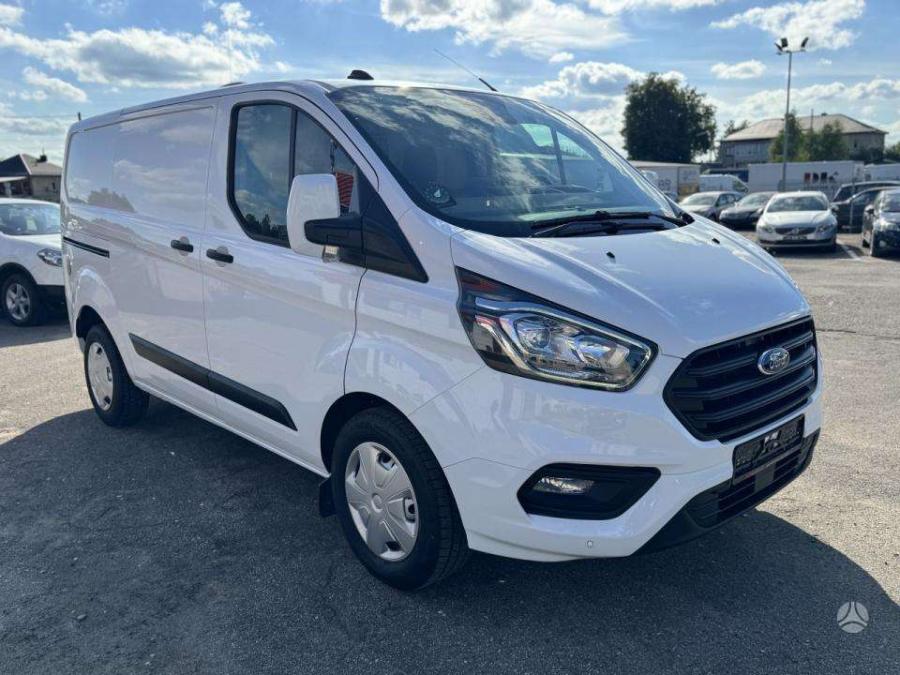 White Ford Transit Custom 2020 in Radviliskis, with an engine capacity of 2.00 L and mileage of 158 thousand km for 14459 €, photo 6 on AUTOMOTO.COM.LV