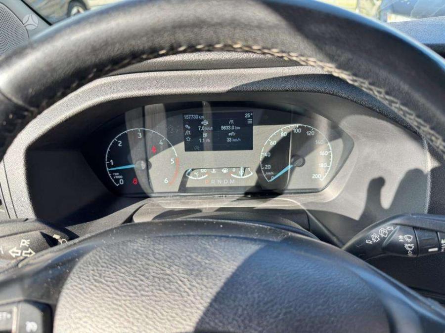 White Ford Transit Custom 2020 in Radviliskis, with an engine capacity of 2.00 L and mileage of 158 thousand km for 14459 €, photo 13 on AUTOMOTO.COM.LV
