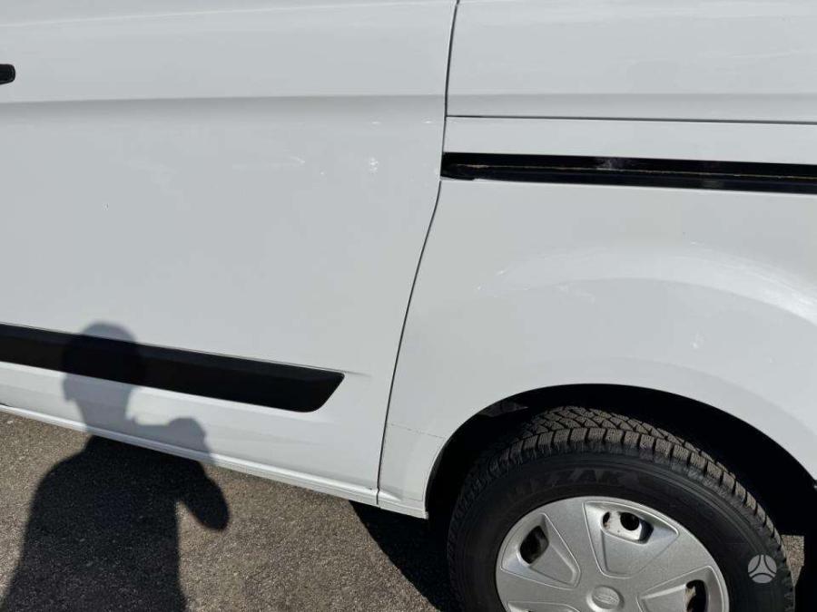 White Ford Transit Custom 2020 in Radviliskis, with an engine capacity of 2.00 L and mileage of 158 thousand km for 14459 €, photo 37 on AUTOMOTO.COM.LV