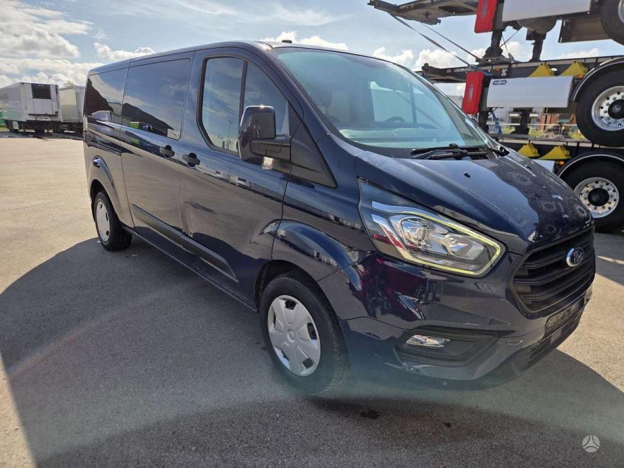 Balts Ford Transit Custom 2020 Klaipėda, ar dzinēja tilpumu 2.00 L un nobraukumu 210 tūkst. km par 11900 €, foto 1 vietnē AUTOMOTO.COM.LV