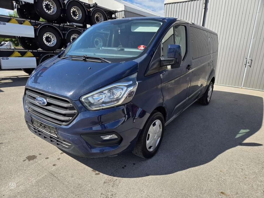 Balts Ford Transit Custom 2020 Klaipėda, ar dzinēja tilpumu 2.00 L un nobraukumu 210 tūkst. km par 11900 €, foto 4 vietnē AUTOMOTO.COM.LV