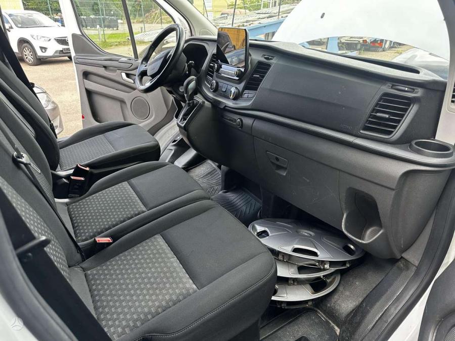 White Ford Transit Custom 2020 in Prienai, with an engine capacity of 2.00 L and mileage of 177 thousand km for 10900 €, photo 8 on AUTOMOTO.COM.LV