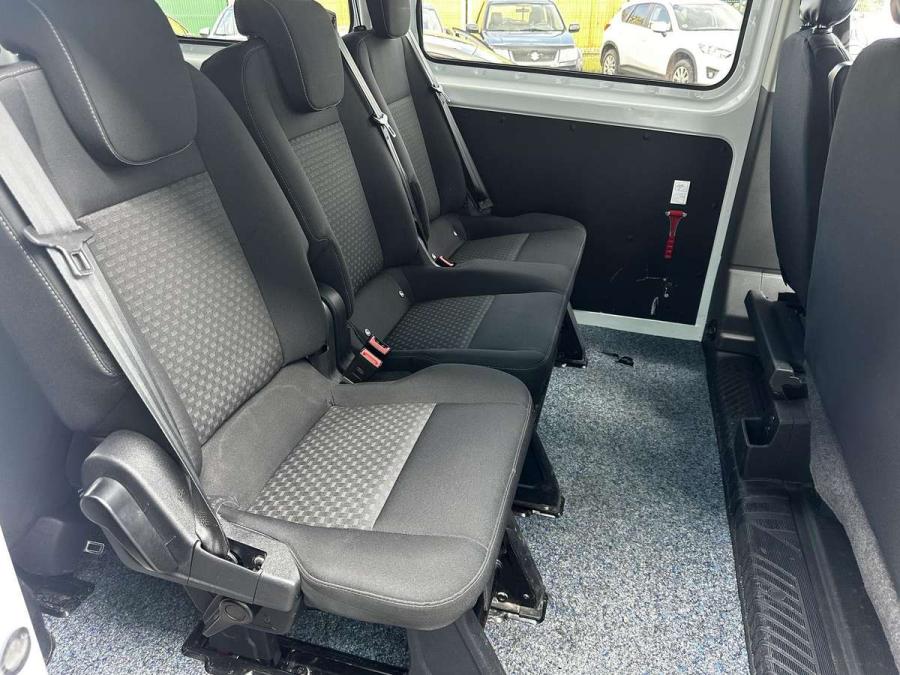 White Ford Transit Custom 2020 in Prienai, with an engine capacity of 2.00 L and mileage of 177 thousand km for 10900 €, photo 10 on AUTOMOTO.COM.LV