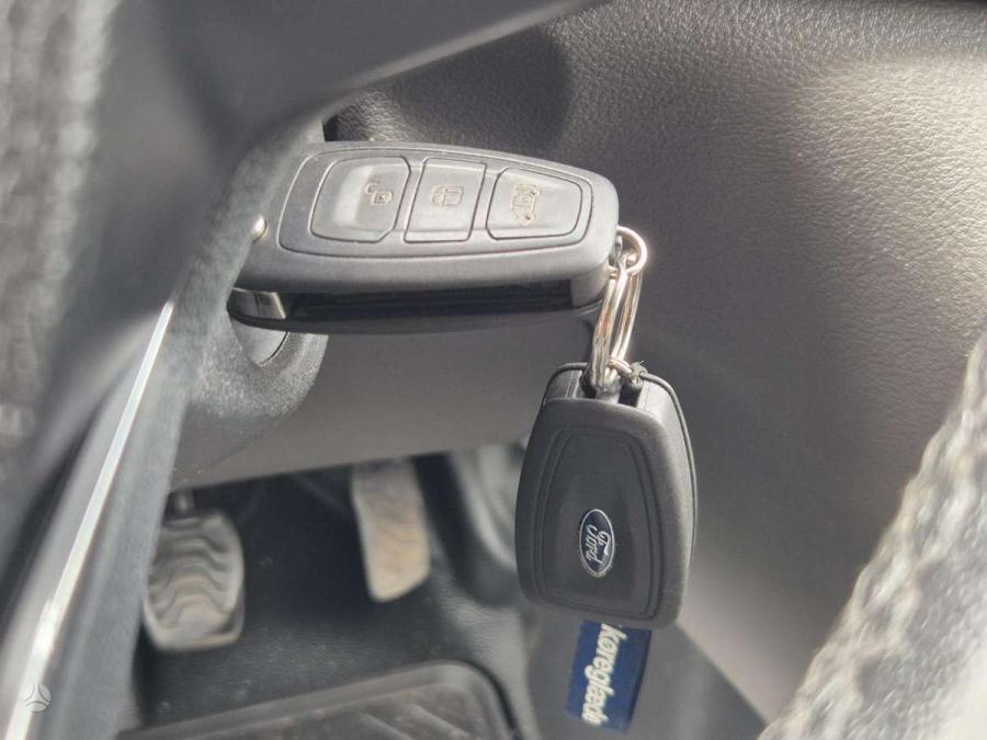 Balts Ford Transit Custom 2020 Tauragė, ar dzinēja tilpumu 2.00 L un nobraukumu 285 tūkst. km par 8000 €, foto 12 vietnē AUTOMOTO.COM.LV