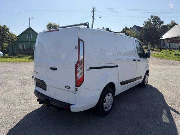 Balts Ford Transit Custom 2020 Skaudvilė, ar dzinēja tilpumu 2.00 L un nobraukumu 138 tūkst. km par 9900 €, foto 9 vietnē AUTOMOTO.COM.LV