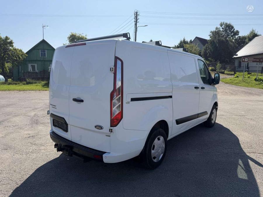 Balts Ford Transit Custom 2020 Skaudvilė, ar dzinēja tilpumu 2.00 L un nobraukumu 138 tūkst. km par 9900 €, foto 9 vietnē AUTOMOTO.COM.LV